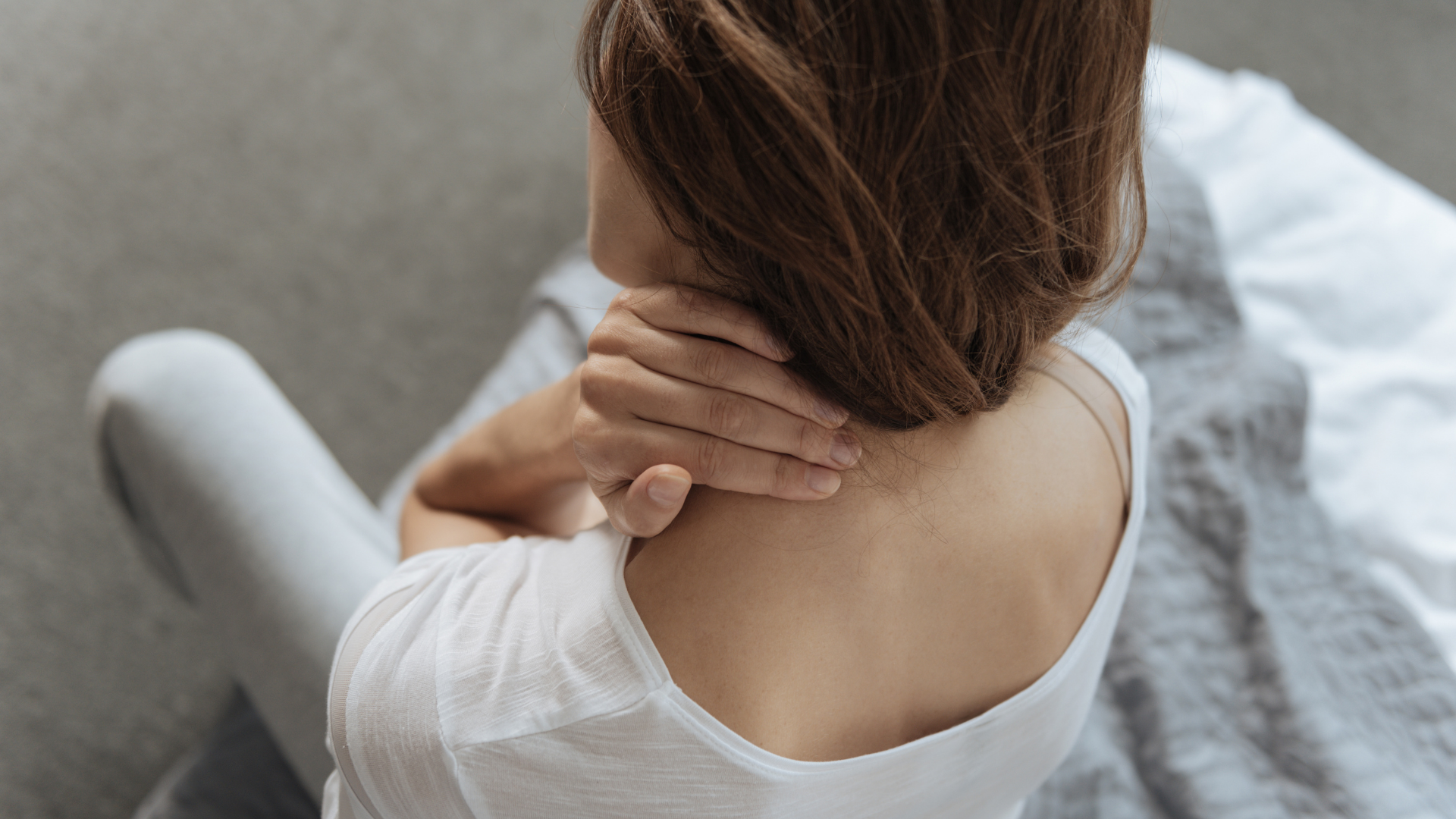 Waking Up with Neck Pain? It Might Be an Acute Wry Neck! – Lift Clinic
